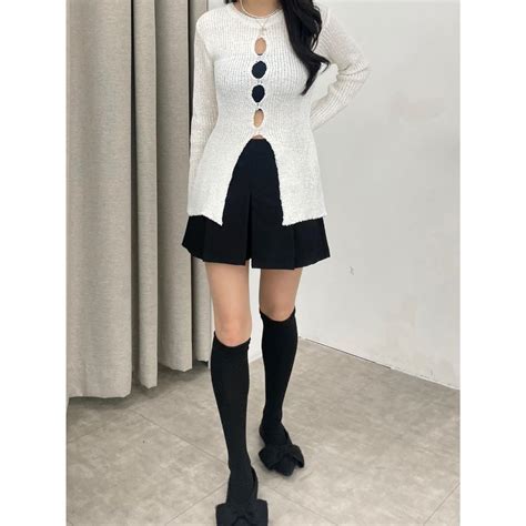 하이웨스트몸매보정 봄 여름 A라인 라인보정 세미정장 롱다리 원턱 플리츠 숏팬츠 2color 투오브어스