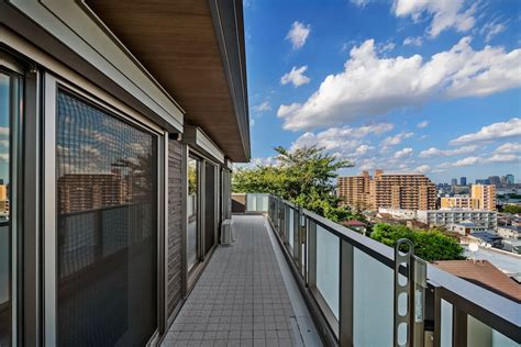 プレミアヒルズ 株式会社クリーク