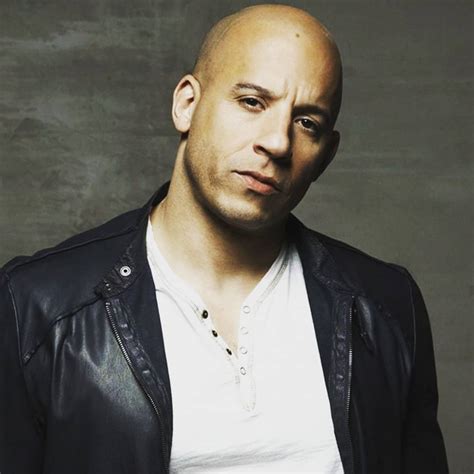 Filimserialir کوکا وین دیزل با نام کامل مارک سینکلر وینسنت به