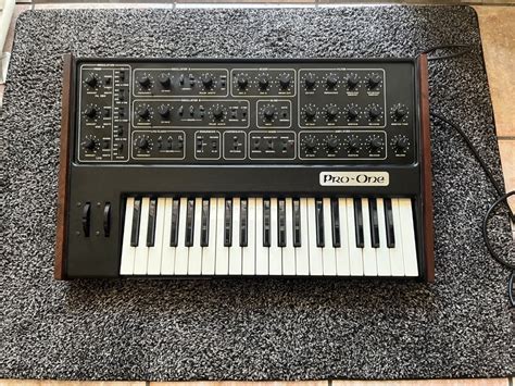 MATRIXSYNTH Original Vintage Sequential Circuits PRO ONE Analog