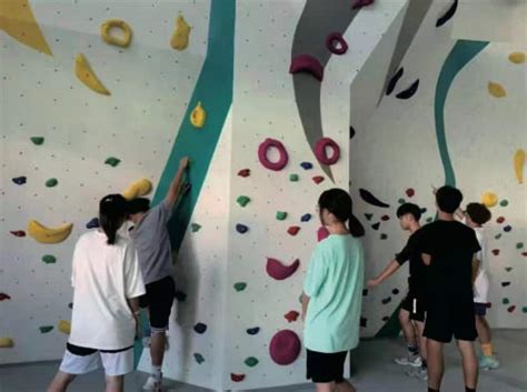休闲体育服务 课程介绍 珠海市索卡科技技工学校