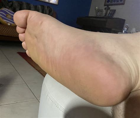 Pup Drake Size 13 On Twitter If You Wish To Lick My Feet Then Show Me With A Quick Retweet 👅👣💦