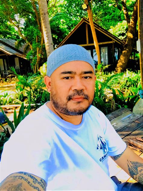 โป้ง ปลั่งดี เจอกัน พูดได้กันอยู่ 4 5 คำ😂😂😂 Facebook