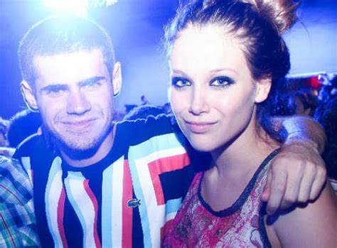 Amores De Verano Las Parejas De Famosos Que Se Formaron Con El Sol Y