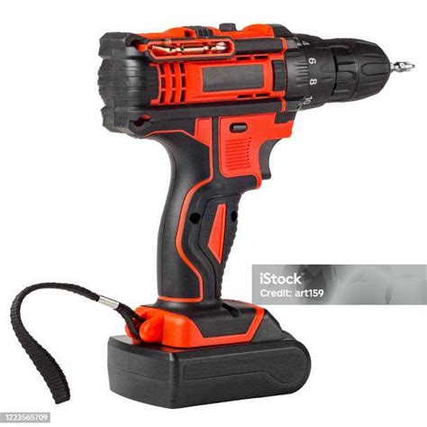 검은 색 장식 트림 흰색 배경에 배터리가 분리 된 드라이버가있는 빨간색 무선 드릴 0명에 대한 스톡 사진 및 기타 이미지 0명 건설 산업 나사돌리개 Istock