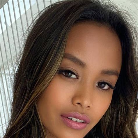 Putri Cinta On Instagram I Am My Own Biggest Crush Enjoy Your Weekend In Beautiful