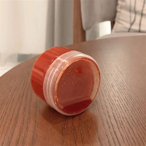 سكراب الشفايف والوجه لبشره مخميله