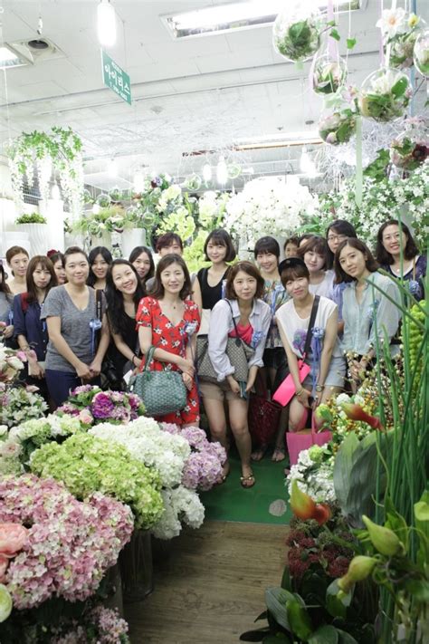 반포꽃시장마케팅투어수업 안단테블룸플로리스트클래스 반포꽃시장고소터미널3층경부선꽃상가꽃도매시장플로리스트학원추천강남플로리스트학원플라워레슨꽃꽃이학원플로리스트연봉