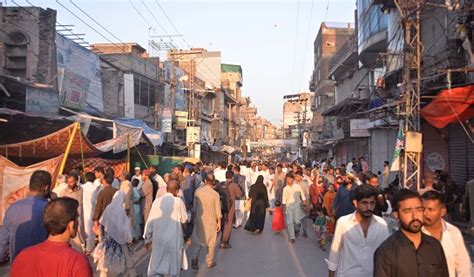 이슬람교도들은 이슬람의 거룩한 예언자 무하마드 을 축하합니다 Eid Mubarak에 대한 스톡 사진 및 기타 이미지 Istock