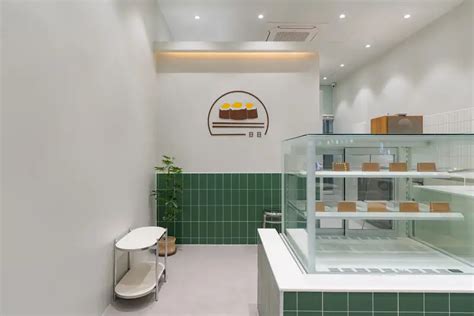 초록색 타일 컬러로 포인트 모던한 분위기 10평 샌드위치 인테리어 세종