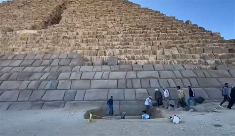 이집트 국민 뿔나게 한 황당 피라미드 복원 전자신문