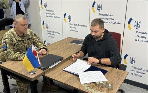 Перші добровольці Українського легіону підписали контракти із ЗСУ