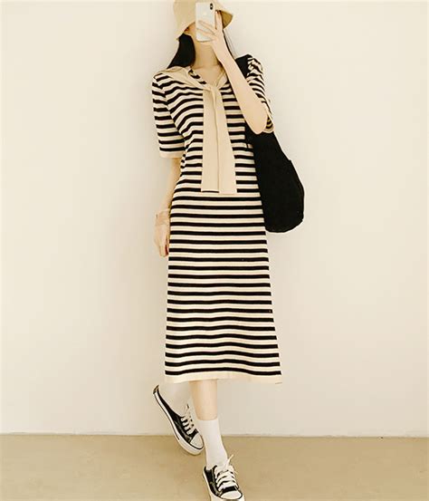 퍼플스테이지 페이크 니트숄 머플러 스카프 스트라이프 5부 반팔 단가라 줄무늬 캐주얼 A라인 미디 니트 후드 원피스 데일리 꾸안꾸 내추럴 심플 마실룩 기본템
