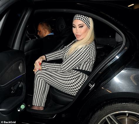 Jessica Alves Shows Off Her Curves In A Jumpsuit As She Arrives In The UK Daily Mail Online