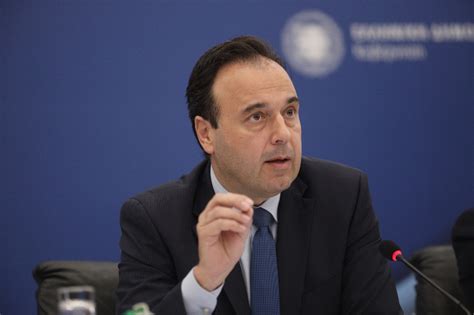 Παπαστεργίου Tέλος στις φωτοτυπίες ταυτοποίηση μέσω Gov Τι είπε για Προσωπικό Αριθμό πατίνια