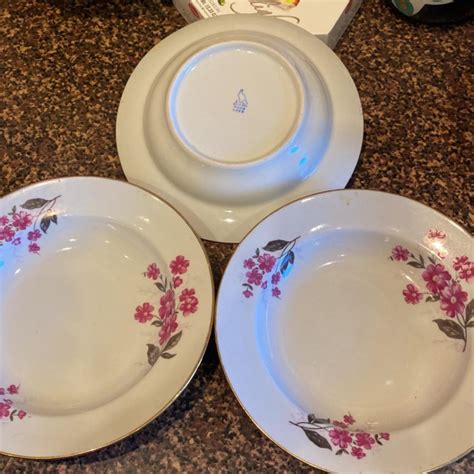 Фарфоровые глубокие тарелки купить в Москве цена 60 руб истекает через 1 день Посуда