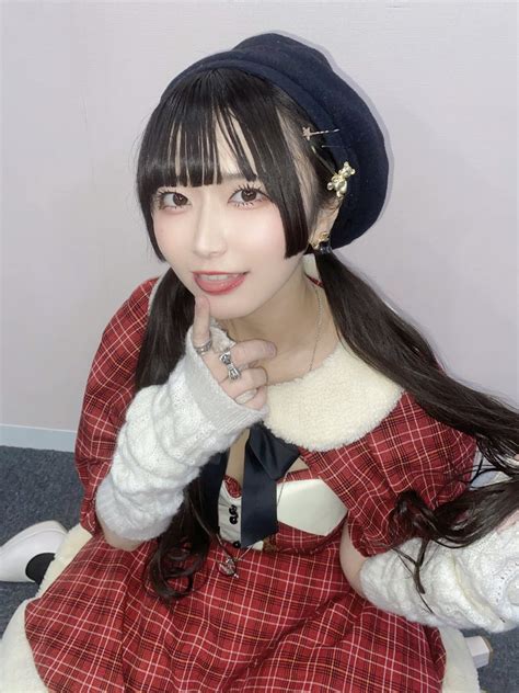 小鳥遊める👾ニコステ♡ On Twitter 24時過ぎたら普通の女の子だよ…ζ ´