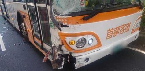 北市公車直直撞！3車慘被撞成一團 乘客、駕駛共3人受傷送醫 社會 Ctwant