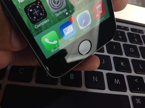 UnlockID Is A Jailbreak Tweak That Can Unlock Your Mac With Touch ID