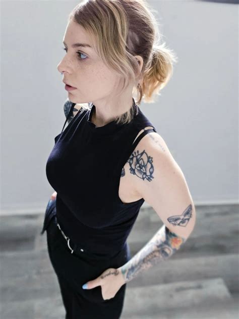 Just Found Out What My Side Profile Looks Like Nobody Text