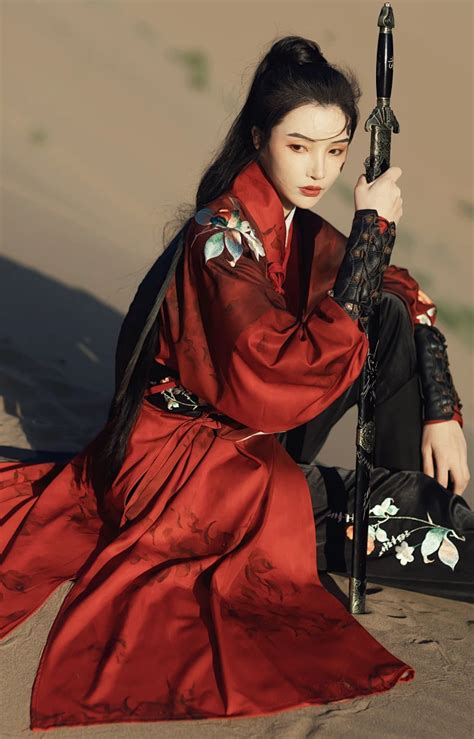 司南阁原创【十三娘郎】男女款宋制红色交领长衫裤子刺绣两件套 淘宝网 花瓣网