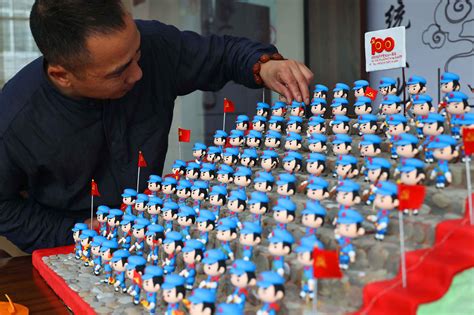 经济日报100位米塑红军亮相观众 新闻中心 温州网