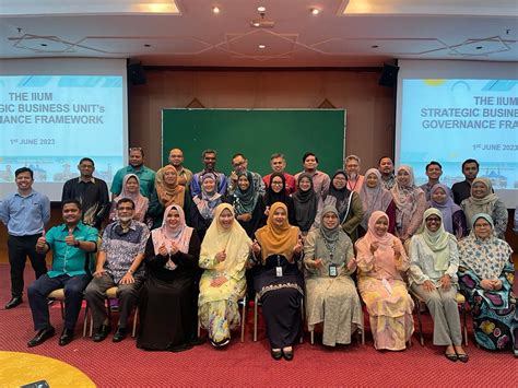 The Iium Strategic Business Unit S Governance Framework 31th May 1st