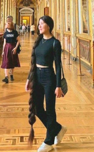 Épinglé Par Shruti 0143 Sur Tuiaarushka Longhair Cheveux Longs Cheveux