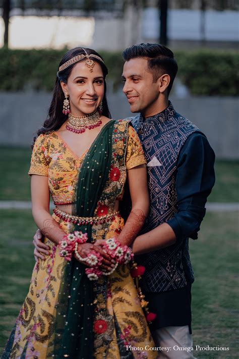 Tanya Sahni And Siddhant Gupta Amarai Farms Delhi Weddingsutra