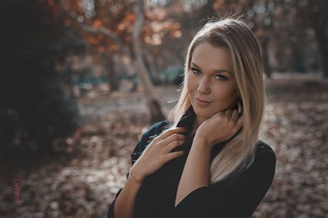 Model Smile Depth Of Field Coat Blue Eyes Girl Blonde Woman Wallpaper Coolwallpapersme