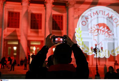 Θρυλική νύχτα Ο ουρανός «βάφτηκε κόκκινος για τα 100 χρόνια του Ολυμπιακού Real Gr