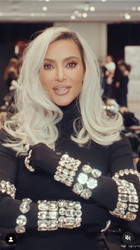 Kim Kardashian Stuns Fans As She Shows Off Real Skin Texture And Neck