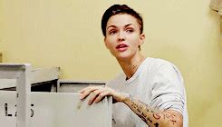 G I R L E A S E M Y M I N D