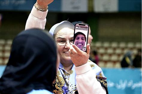 آناهیتا کریمی زن دوم سردار آزمون کیست ؟ زن اول یا دوم کدام زیباتریند