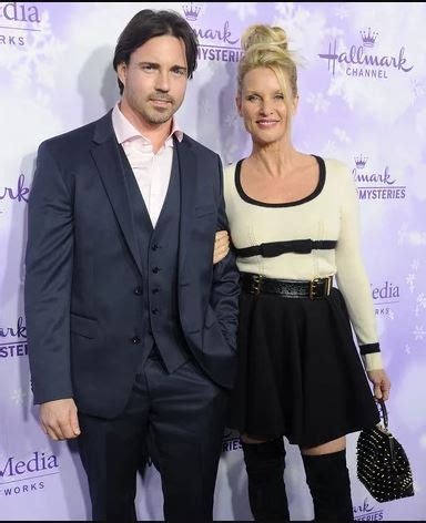 Deperate Housewives Star Nicollette Sheridan Married Twice In Her Life