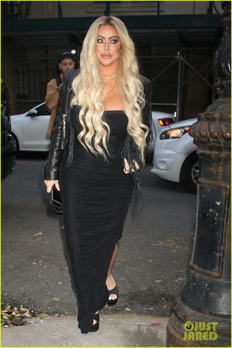 Aubrey Oday Shares Nsfw Revelation About How She Used Sex To Keep Pauly D Faithful When They