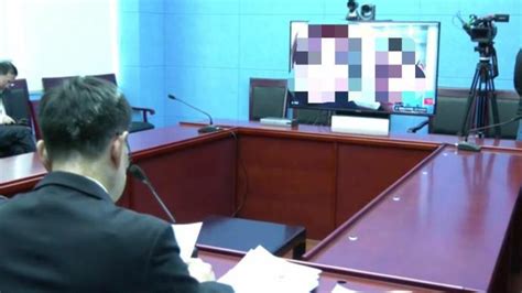 上海一男子被醉酒室友在头上撒尿并打成重伤，嫌疑人被批捕手机新浪网