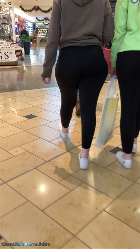 Big Booty Sexy Girls In Lulu Leggings Creepshot Candid Teens