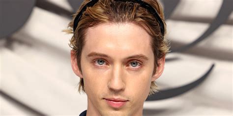 Troye Sivan Opens Up About Gender Identity After Filming His ‘one Of