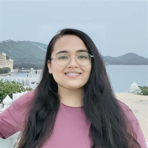 About Ayushi Soni Medium