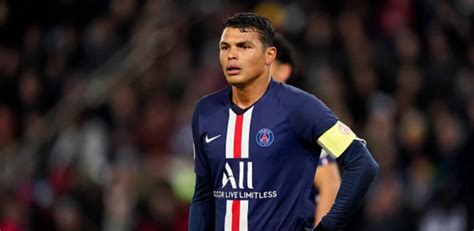 ვინ არის ჩემთვის პსჟ ს გამორჩეული ფეხბურთელი ტიაგო სილვამ საუკეთესო დაასახელა Lagazzetta