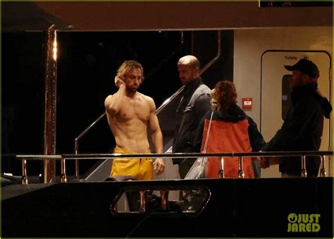 Photo Aaron Taylor Johnson Shirtless On Set The Fall Guy 107 Photo 4855774 Just Jared