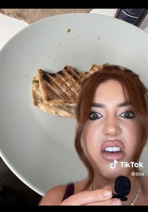 Lol Ok What The Fuck How Did Tinx End Up At The White House R Tinxsnark