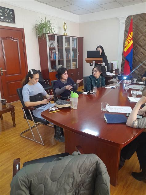 Нийгмийн бодлого цахим төсөл хөтөлбөрийн хороо хуралдлаа