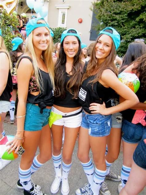 Super Cute Sorority Girls Scrolller