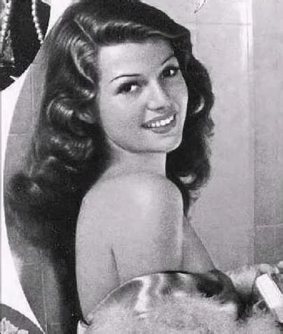 Rita Hayworth Dazzling Photos Of The Pin Up Icon