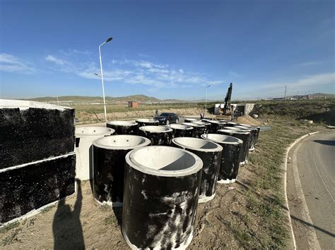 Тахилтын нүхэн гарцад ус зайлуулах шугам хоолой угсарч эхэллээ Isee Mn