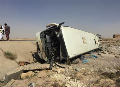 အာဖဂန်နစ္စတန်နိုင်ငံတွင် မီနီဘတ်စ်ကားတစ်စီး ချောက်ထဲသို့ ထိုးကျခဲ့ပြီး အနည်းဆုံးလူ ၂၄ ဦး သေဆုံး