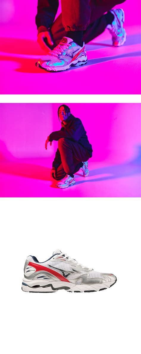 미즈노 웨이브 라이더 10 화이트 인시그니아 블루 하이 리스크 레드 Mizuno Kream