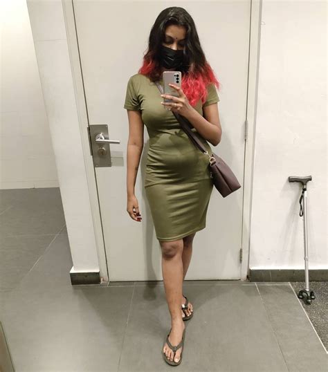 Photos காஃபி ஷாப்பில் கலக்கல் போட்டோஷூட் மாடல் அழகி ரெஜினா தூலாஷாவின் நச் பிக்ஸ் Model